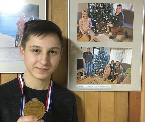 Matija Varga iz OŠ Zlatar osvojio treće mjesto na državnom fotografskom ...