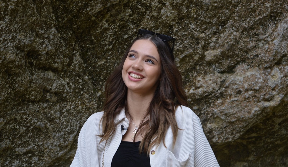 Arijana slobodno vrijeme provodi s cimericom iz Libanona, cure marljivo ...