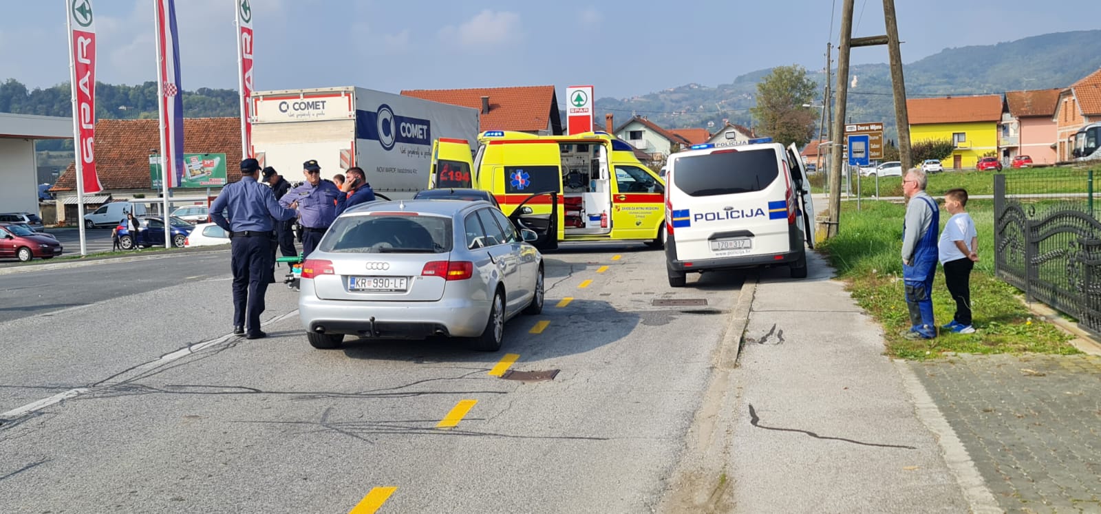 PREGRADA: Prometna nesreća kod 'Spara' - Zagorje International