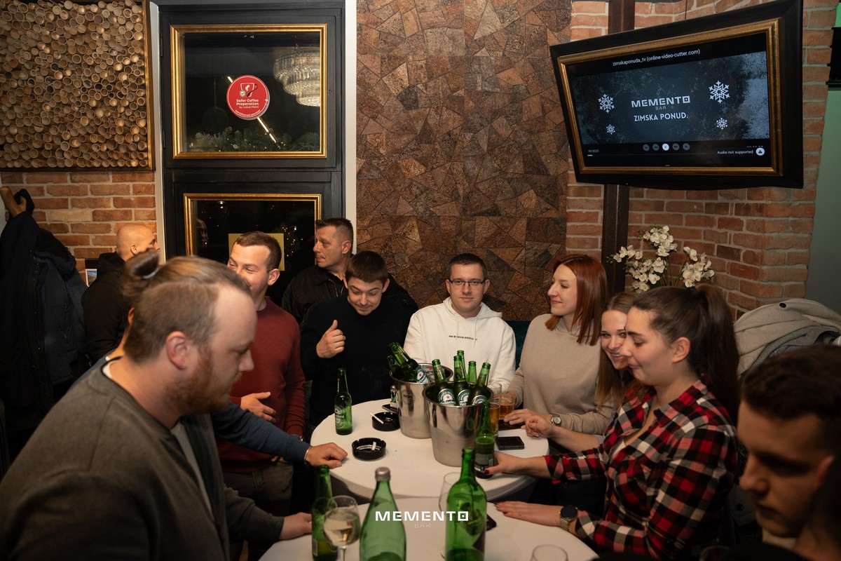 MEMENTO BAR: Bilo da dođete na kavicu, piće, pub kviz, party ili ...